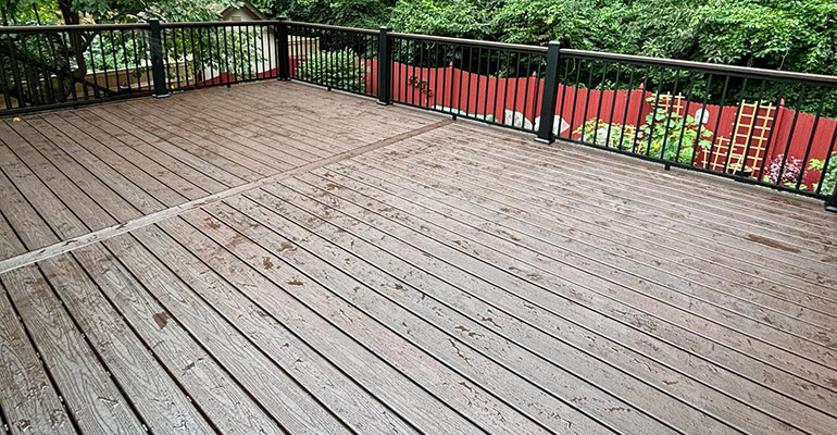 How to Create a Waterproof Deck?
